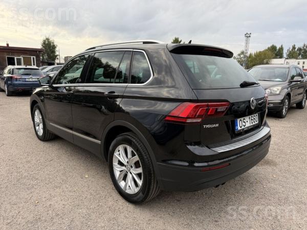 Volkswagen Tiguan 2017 Rīga vietnē Melns Volkswagen Tiguan 2017 Rīga, ar dzinēja tilpumu 2.00 L un nobraukumu 0 tūkst. km par 12990 €, foto 10 vietnē AUTOMOTO.COM.LV