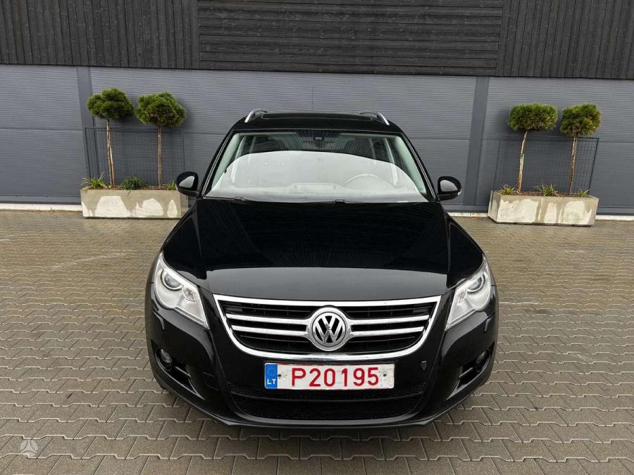 Melns Volkswagen Tiguan 2007 Šauļi, ar dzinēja tilpumu 2.00 L un nobraukumu 289 tūkst. km par 4890 €, foto 8 vietnē AUTOMOTO.COM.LV