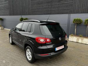 Melns Volkswagen Tiguan 2007 Šauļi, ar dzinēja tilpumu 2.00 L un nobraukumu 289 tūkst. km par 4890 €, foto 11 vietnē AUTOMOTO.COM.LV