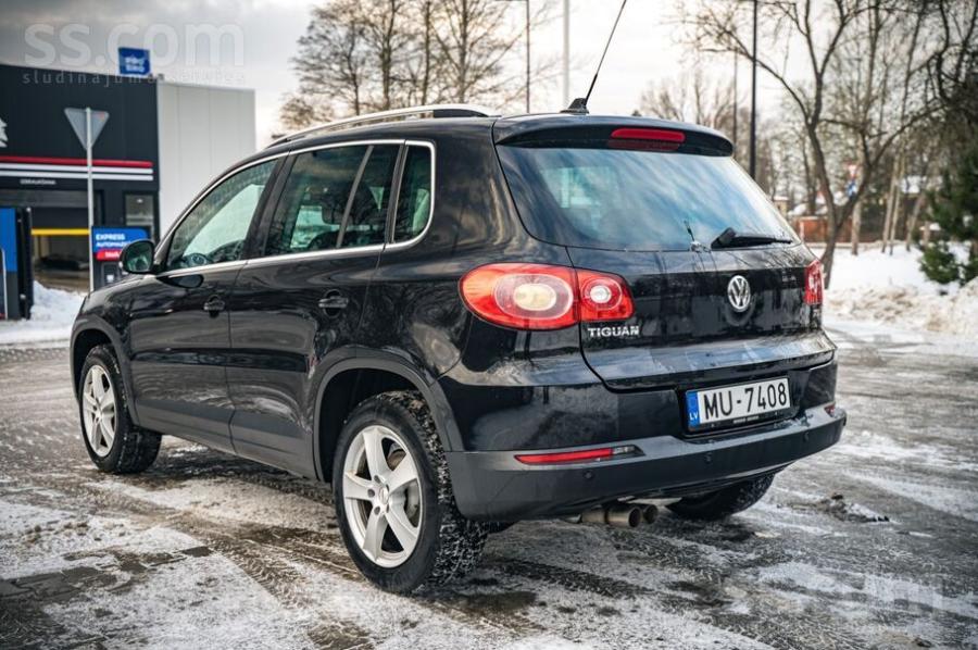 Black Volkswagen Tiguan 2007 in Riga, with an engine capacity of 1.40 L and mileage of 0 thousand km for 4990 €, photo 6 on AUTOMOTO.COM.LV
