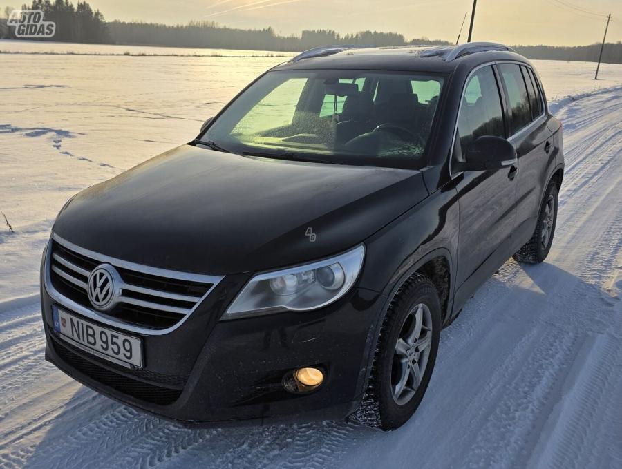 Melns Volkswagen Tiguan 2007 Panevēža, ar dzinēja tilpumu 1.40 L un nobraukumu 256 tūkst. km par 3200 €, foto 1 vietnē AUTOMOTO.COM.LV