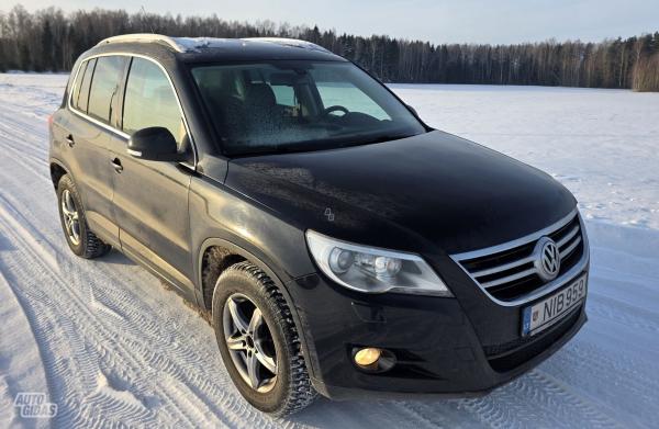 Black Volkswagen Tiguan 2007 in Panevezys, with an engine capacity of 1.40 L and mileage of 256 thousand km for 3200 €, photo 2 on AUTOMOTO.COM.LV