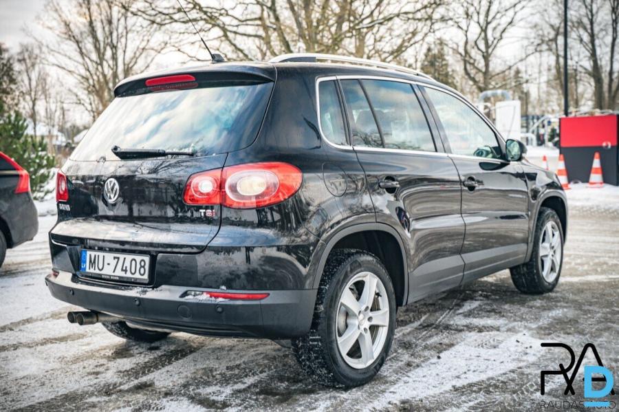 Melns Volkswagen Tiguan 2007 Rīga, ar dzinēja tilpumu 1.40 L un nobraukumu 175 tūkst. km par 4990 €, foto 2 vietnē AUTOMOTO.COM.LV