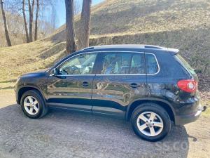 Melns Volkswagen Tiguan 2007 Rēzekne, ar dzinēja tilpumu 2.00 L un nobraukumu 0 tūkst. km par 5950 €, foto 5 vietnē AUTOMOTO.COM.LV