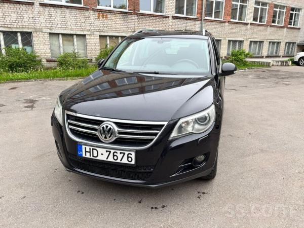 Black Volkswagen Tiguan 2007 in Riga, with an engine capacity of 1.40 L and mileage of 312 thousand km for 3000 €, photo 3 on AUTOMOTO.COM.LV