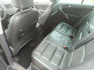 Black Volkswagen Tiguan 2007 in Taurage, with an engine capacity of 1.97 L and mileage of 287 thousand km for 5900 €, photo 13 on AUTOMOTO.COM.LV