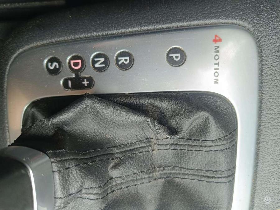 Black Volkswagen Tiguan 2007 in Taurage, with an engine capacity of 1.97 L and mileage of 287 thousand km for 5900 €, photo 17 on AUTOMOTO.COM.LV