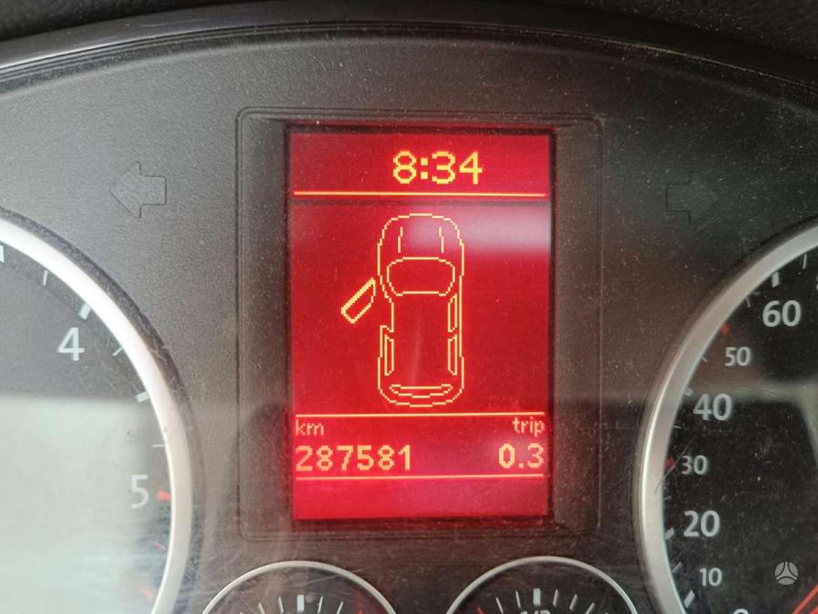 Black Volkswagen Tiguan 2007 in Taurage, with an engine capacity of 1.97 L and mileage of 287 thousand km for 5900 €, photo 19 on AUTOMOTO.COM.LV