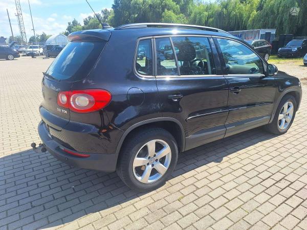 Melns Volkswagen Tiguan 2007 Marijampole, ar dzinēja tilpumu 1.97 L un nobraukumu 286 tūkst. km par 5700 €, foto 6 vietnē AUTOMOTO.COM.LV