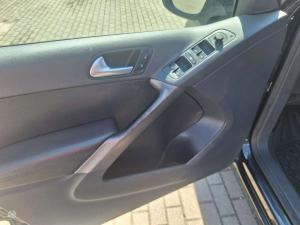 Melns Volkswagen Tiguan 2007 Marijampole, ar dzinēja tilpumu 1.97 L un nobraukumu 286 tūkst. km par 5700 €, foto 15 vietnē AUTOMOTO.COM.LV