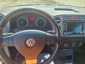 Melns Volkswagen Tiguan 2007 Marijampole, ar dzinēja tilpumu 1.97 L un nobraukumu 286 tūkst. km par 5700 €, foto 18 vietnē AUTOMOTO.COM.LV