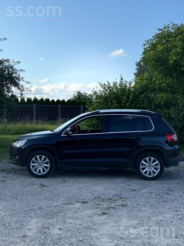 Melns Volkswagen Tiguan 2007 Kuldīga, ar dzinēja tilpumu 2.00 L un nobraukumu 368 tūkst. km par 3200 €, foto 4 vietnē AUTOMOTO.COM.LV