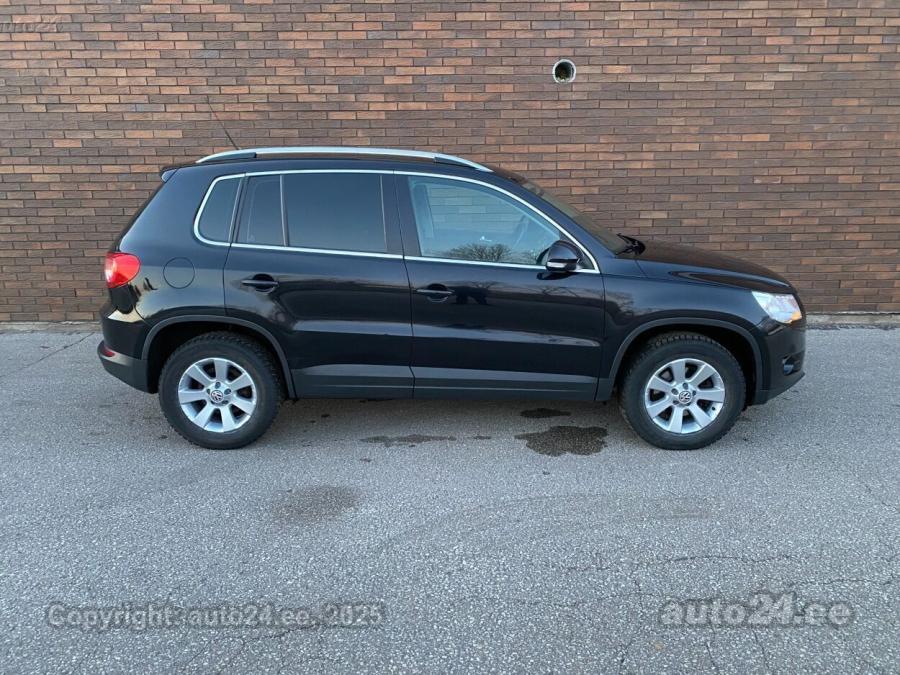 Black Volkswagen Tiguan 2008 in Tartu, with an engine capacity of 1.40 L and mileage of 159 thousand km for 6450 €, photo 2 on AUTOMOTO.COM.LV