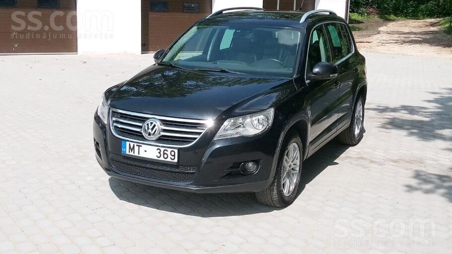 Black Volkswagen Tiguan 2008 in Riga, with an engine capacity of 2.00 L and mileage of 297 thousand km for 4750 €, photo 1 on AUTOMOTO.COM.LV
