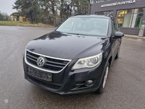 Black Volkswagen Tiguan 2008 in Utena, with an engine capacity of 1.97 L and mileage of 255 thousand km for 5650 €, photo 2 on AUTOMOTO.COM.LV