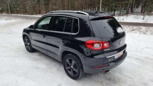 Black Volkswagen Tiguan 2008 in Vilnius, with an engine capacity of 2.00 L and mileage of 160 thousand km for 6150 €, photo 25 on AUTOMOTO.COM.LV