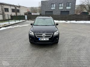 Melns Volkswagen Tiguan 2008 Šilutė, ar dzinēja tilpumu 2.00 L un nobraukumu 340 tūkst. km par 4199 €, foto 2 vietnē AUTOMOTO.COM.LV