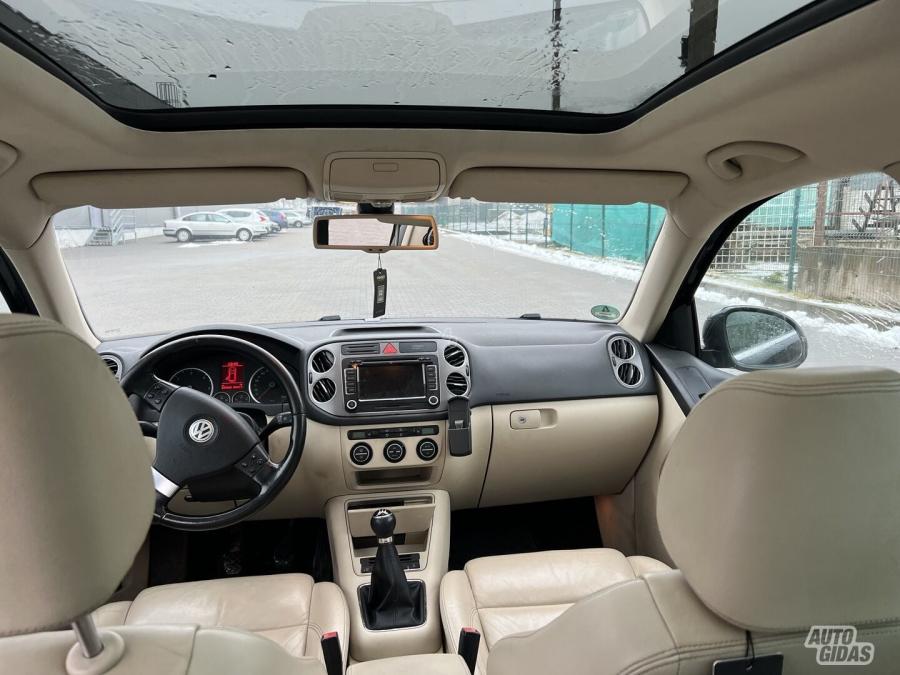 Melns Volkswagen Tiguan 2008 Šilutė, ar dzinēja tilpumu 2.00 L un nobraukumu 340 tūkst. km par 4199 €, foto 13 vietnē AUTOMOTO.COM.LV