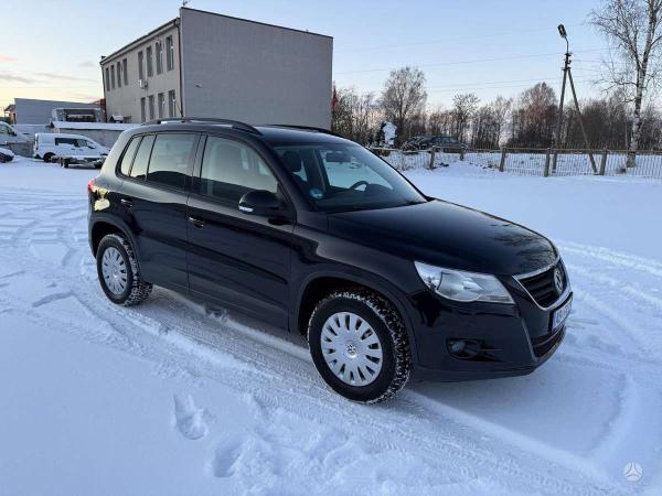 Melns Volkswagen Tiguan 2008 Kupiškis, ar dzinēja tilpumu 1.97 L un nobraukumu 255 tūkst. km par 5800 €, foto 8 vietnē AUTOMOTO.COM.LV