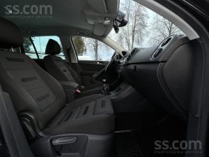 Melns Volkswagen Tiguan 2008 Gulbene, ar dzinēja tilpumu 2.00 L un nobraukumu 326 tūkst. km par 5990 €, foto 11 vietnē AUTOMOTO.COM.LV