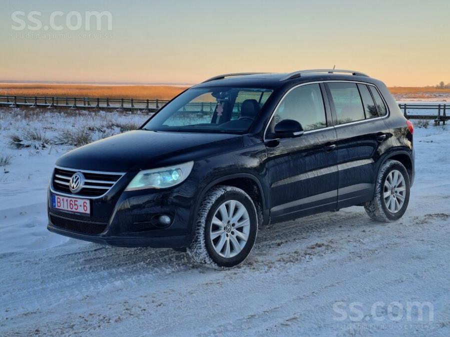 Melns Volkswagen Tiguan 2008 Liepāja, ar dzinēja tilpumu 1.40 L un nobraukumu 183 tūkst. km par 4950 €, foto 1 vietnē AUTOMOTO.COM.LV