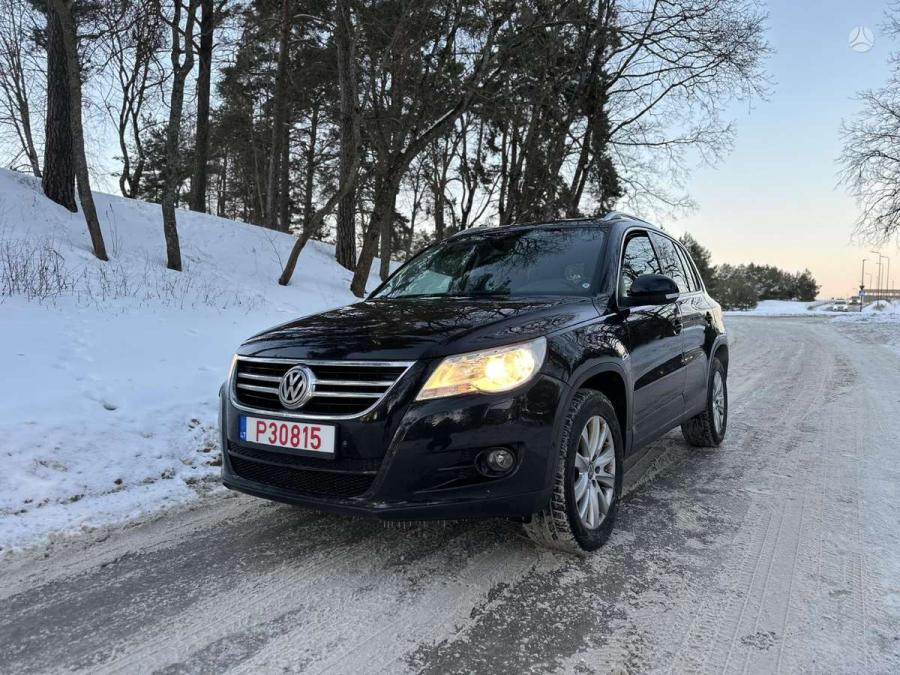 Melns Volkswagen Tiguan 2008 Viļņa, ar dzinēja tilpumu 1.98 L un nobraukumu 362 tūkst. km par 3950 €, foto 1 vietnē AUTOMOTO.COM.LV