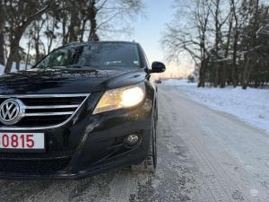 Melns Volkswagen Tiguan 2008 Viļņa, ar dzinēja tilpumu 1.98 L un nobraukumu 362 tūkst. km par 3950 €, foto 5 vietnē AUTOMOTO.COM.LV