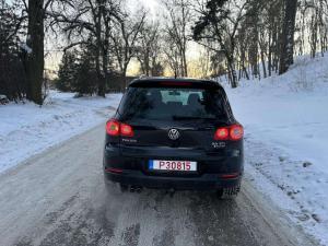 Melns Volkswagen Tiguan 2008 Viļņa, ar dzinēja tilpumu 1.98 L un nobraukumu 362 tūkst. km par 3950 €, foto 7 vietnē AUTOMOTO.COM.LV