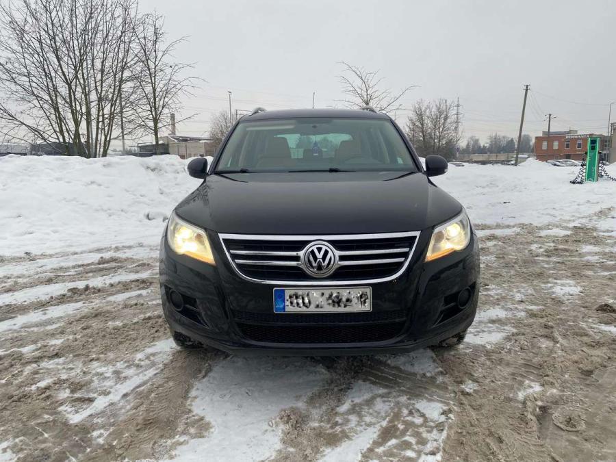 Melns Volkswagen Tiguan 2008 Kauņa, ar dzinēja tilpumu 1.39 L un nobraukumu 262 tūkst. km par 5600 €, foto 3 vietnē AUTOMOTO.COM.LV