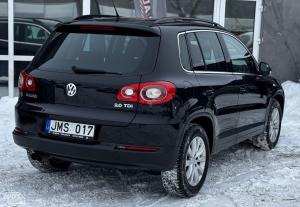 Melns Volkswagen Tiguan 2008 Radviliškis, ar dzinēja tilpumu 2.00 L un nobraukumu 264 tūkst. km par 5250 €, foto 12 vietnē AUTOMOTO.COM.LV