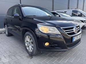 Melns Volkswagen Tiguan 2008 Klaipėda, ar dzinēja tilpumu 2.00 L un nobraukumu 450 tūkst. km par 2350 €, foto  vietnē AUTOMOTO.COM.LV