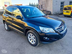 Black Volkswagen Tiguan 2008 in Utena, with an engine capacity of 2.00 L and mileage of 315 thousand km for 5400 €, photo 17 on AUTOMOTO.COM.LV