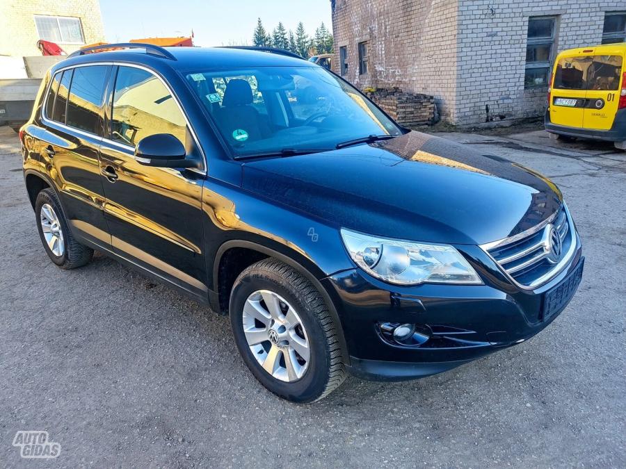 Black Volkswagen Tiguan 2008 in Utena, with an engine capacity of 2.00 L and mileage of 315 thousand km for 5400 €, photo 17 on AUTOMOTO.COM.LV