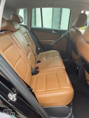 Melns Volkswagen Tiguan 2008 Viļņa, ar dzinēja tilpumu 2.00 L un nobraukumu 334 tūkst. km par 5300 €, foto 21 vietnē AUTOMOTO.COM.LV