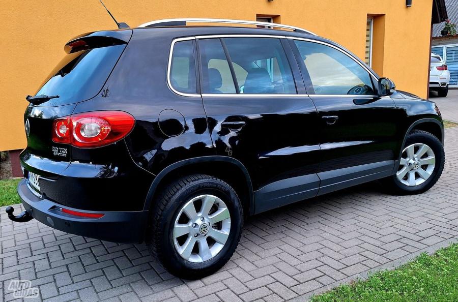 Melns Volkswagen Tiguan 2008 Radviliškis, ar dzinēja tilpumu 2.00 L un nobraukumu 283 tūkst. km par 4900 €, foto 8 vietnē AUTOMOTO.COM.LV