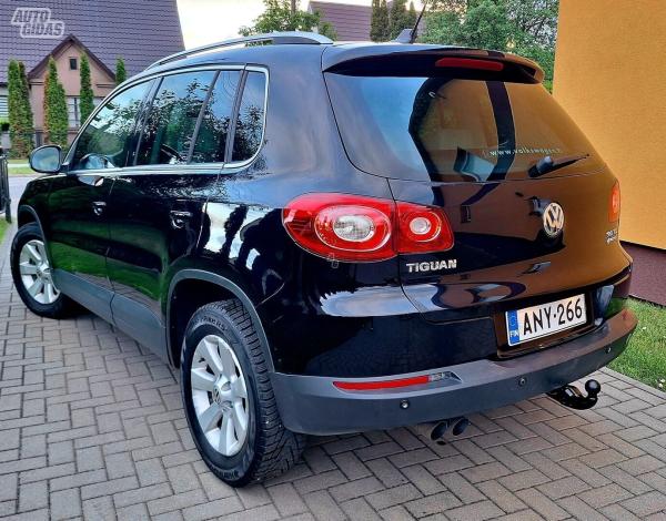 Black Volkswagen Tiguan 2008 in Radviliskis, with an engine capacity of 2.00 L and mileage of 283 thousand km for 4900 €, photo 10 on AUTOMOTO.COM.LV