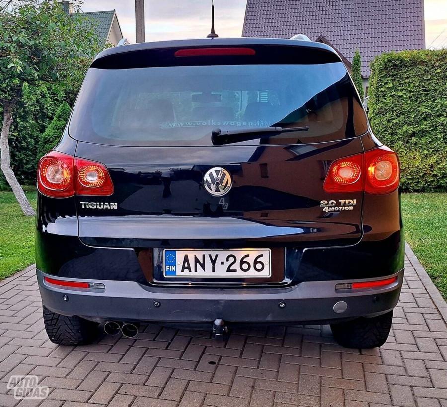 Melns Volkswagen Tiguan 2008 Radviliškis, ar dzinēja tilpumu 2.00 L un nobraukumu 283 tūkst. km par 4900 €, foto 12 vietnē AUTOMOTO.COM.LV