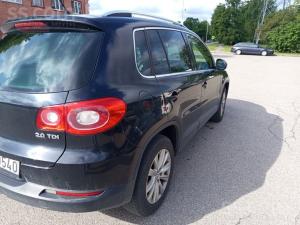 Melns Volkswagen Tiguan 2008 Jūrmala, ar dzinēja tilpumu 2.00 L un nobraukumu 308 tūkst. km par 2600 €, foto 6 vietnē AUTOMOTO.COM.LV