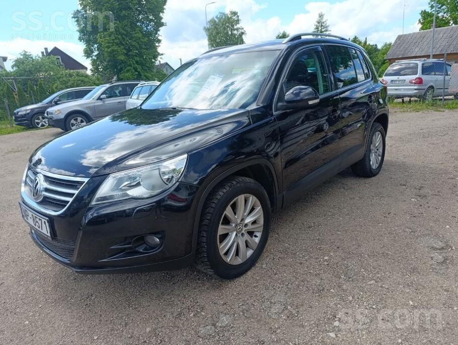 Melns Volkswagen Tiguan 2008 Rēzekne, ar dzinēja tilpumu 2.00 L un nobraukumu 331 tūkst. km par 4200 €, foto 1 vietnē AUTOMOTO.COM.LV