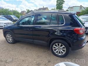 Melns Volkswagen Tiguan 2008 Rēzekne, ar dzinēja tilpumu 2.00 L un nobraukumu 331 tūkst. km par 4200 €, foto 8 vietnē AUTOMOTO.COM.LV