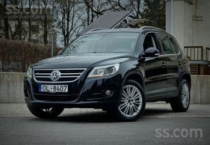 Black Volkswagen Tiguan 2008 in Jelgava, with an engine capacity of 2.00 L and mileage of 247 thousand km for 5990 €, photo 4 on AUTOMOTO.COM.LV