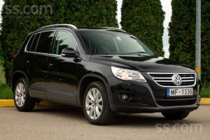 Melns Volkswagen Tiguan 2008 Jelgava, ar dzinēja tilpumu 2.00 L un nobraukumu 332 tūkst. km par 5300 €, foto  vietnē AUTOMOTO.COM.LV