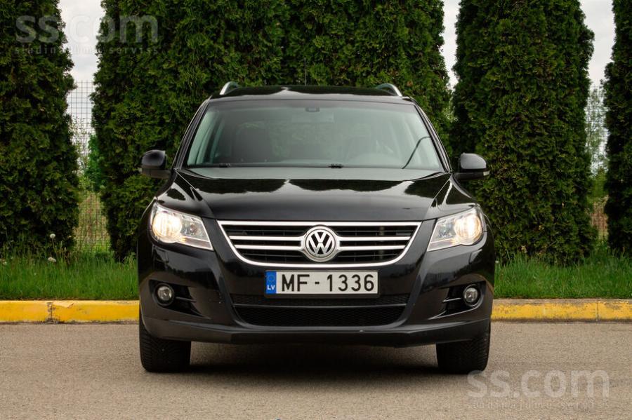 Melns Volkswagen Tiguan 2008 Jelgava, ar dzinēja tilpumu 2.00 L un nobraukumu 332 tūkst. km par 5300 €, foto 3 vietnē AUTOMOTO.COM.LV