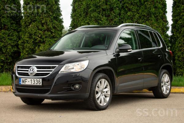 Melns Volkswagen Tiguan 2008 Jelgava, ar dzinēja tilpumu 2.00 L un nobraukumu 332 tūkst. km par 5300 €, foto 3 vietnē AUTOMOTO.COM.LV