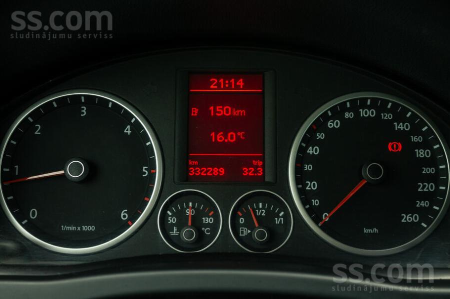 Melns Volkswagen Tiguan 2008 Jelgava, ar dzinēja tilpumu 2.00 L un nobraukumu 332 tūkst. km par 5300 €, foto 13 vietnē AUTOMOTO.COM.LV