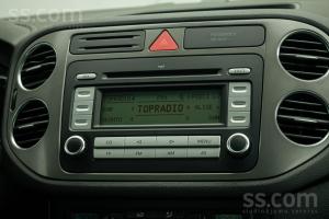 Melns Volkswagen Tiguan 2008 Jelgava, ar dzinēja tilpumu 2.00 L un nobraukumu 332 tūkst. km par 5300 €, foto 15 vietnē AUTOMOTO.COM.LV
