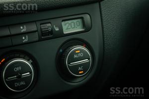 Melns Volkswagen Tiguan 2008 Jelgava, ar dzinēja tilpumu 2.00 L un nobraukumu 332 tūkst. km par 5300 €, foto 17 vietnē AUTOMOTO.COM.LV