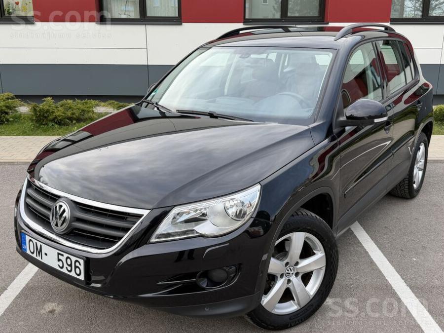 Black Volkswagen Tiguan 2008 in Riga, with an engine capacity of 2.00 L and mileage of 255 thousand km for 6850 €, photo 4 on AUTOMOTO.COM.LV