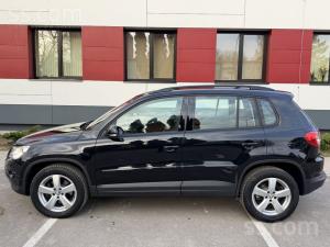 Black Volkswagen Tiguan 2008 in Riga, with an engine capacity of 2.00 L and mileage of 255 thousand km for 6850 €, photo 10 on AUTOMOTO.COM.LV
