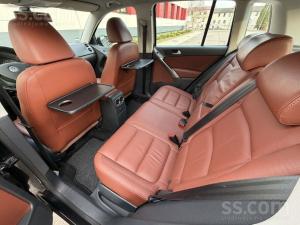 Black Volkswagen Tiguan 2008 in Riga, with an engine capacity of 2.00 L and mileage of 255 thousand km for 6850 €, photo 17 on AUTOMOTO.COM.LV